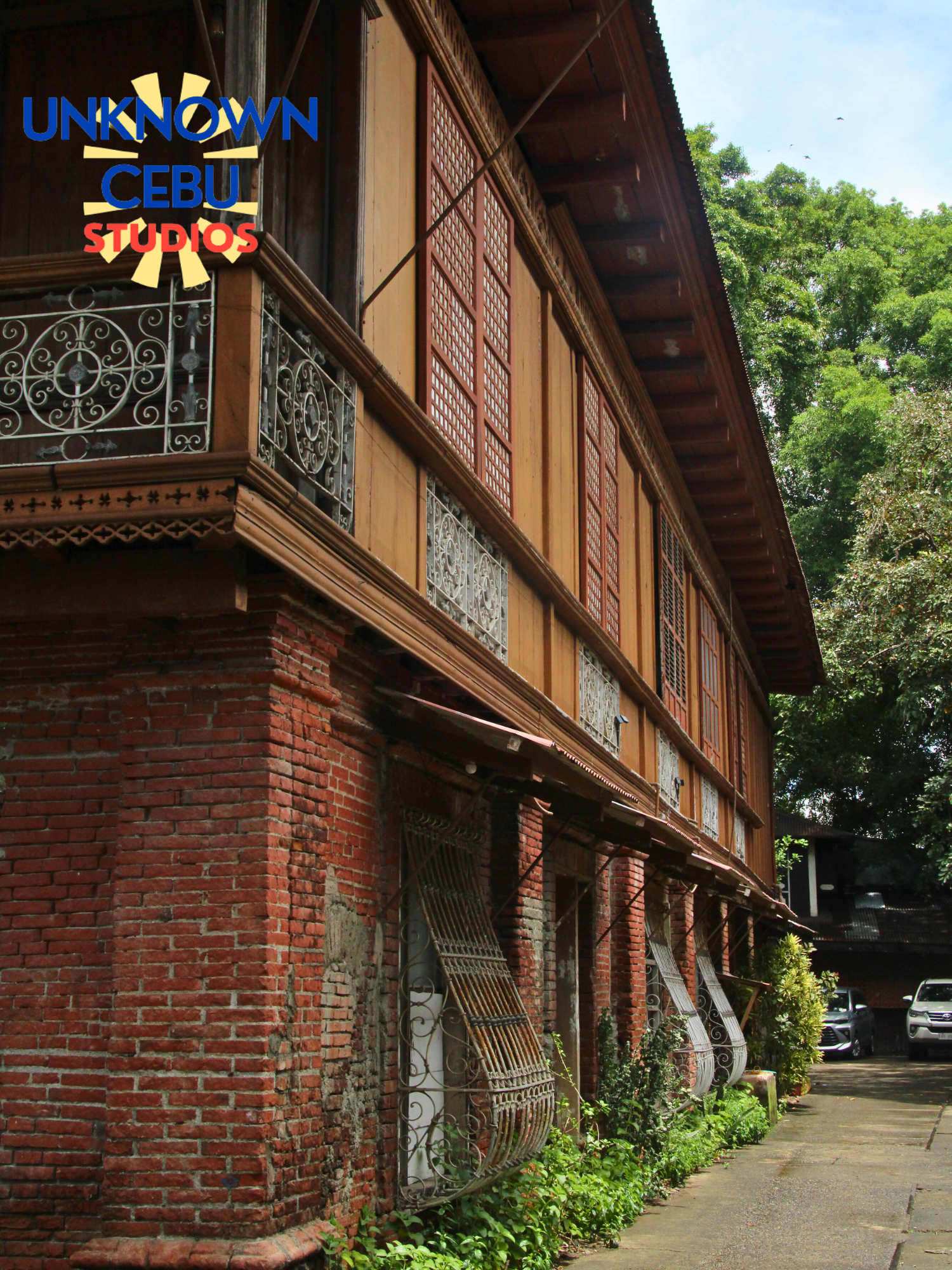 Iloilo's Lopez Ancestral House: Casa Mariquit - UnknownCebu